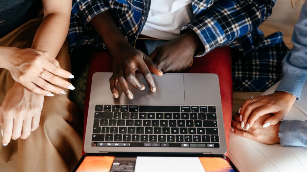 HOW TO USE OPENAI GPT MODELS AND UNDERSTAND THEIR FUNCTIONS